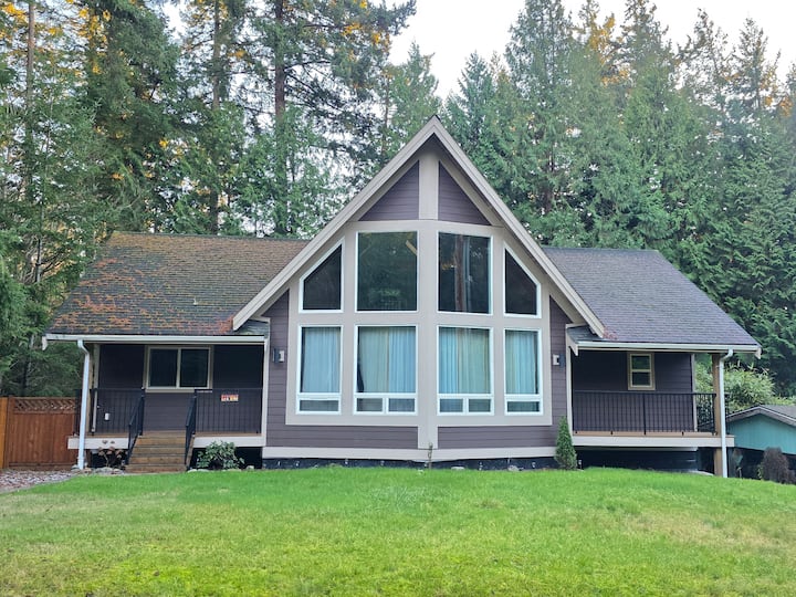 Cedar Park Retreat - Point Roberts, WA