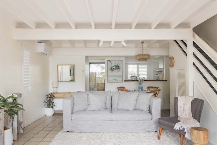 A Little Gem On Noosa Parade - Close To Everything - Noosa