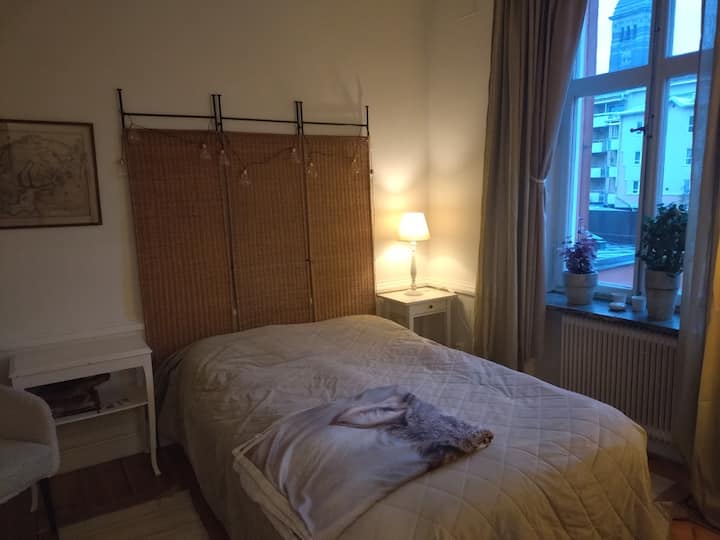 Mysig Sekelskifteslägenhet I Centrala Norrköping - Åby
