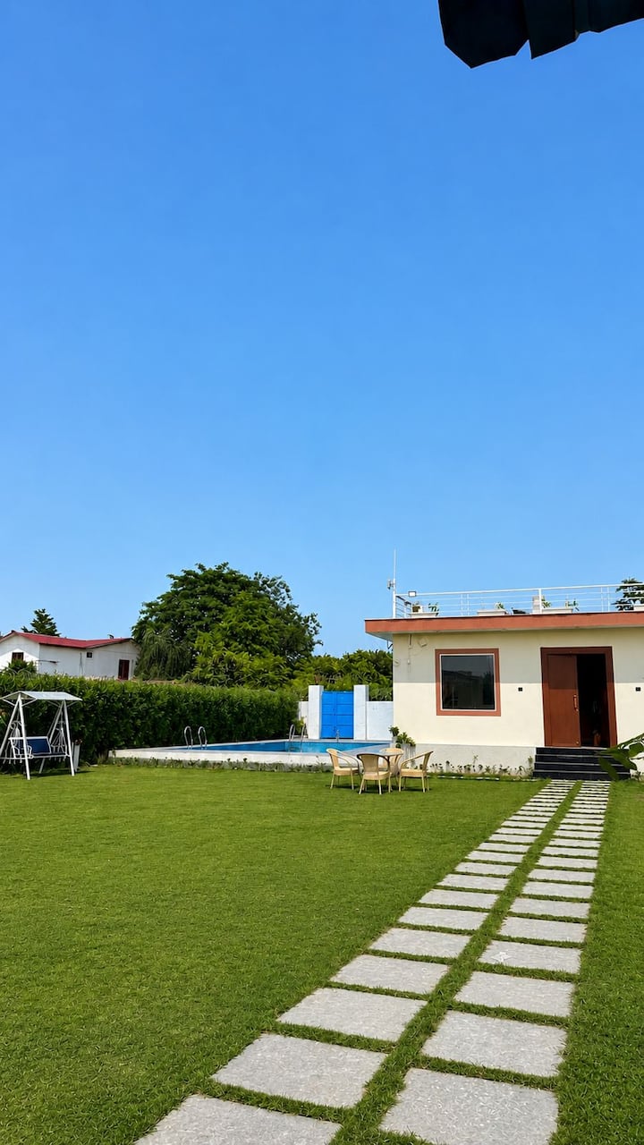 Shiv Kashi Farm Luxury 3bhk For Parties And Chill - Noida