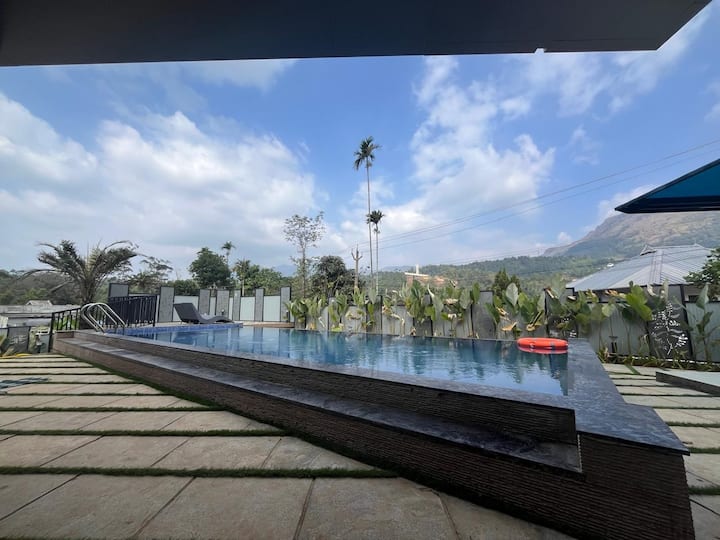 Bumble Pool Villa - Munnar
