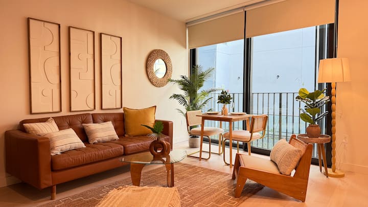 Lux Apartment In Heart Of Santa Monica! - Santa Monica, CA