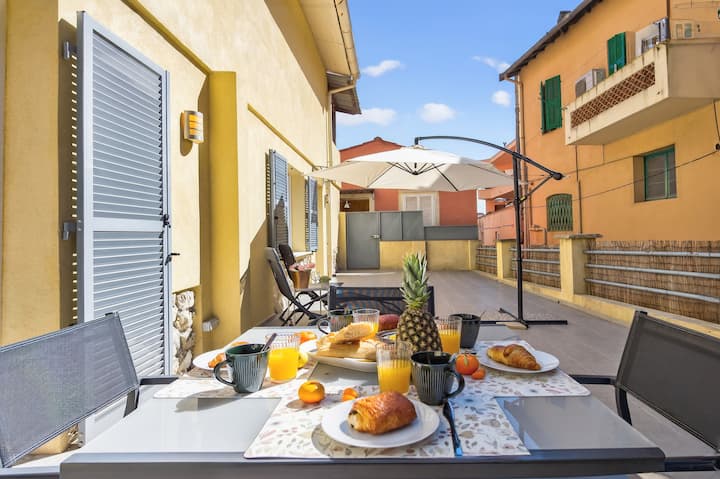 Maison Avec Terrasse, Jardin Et Parking à Rcm - Menton