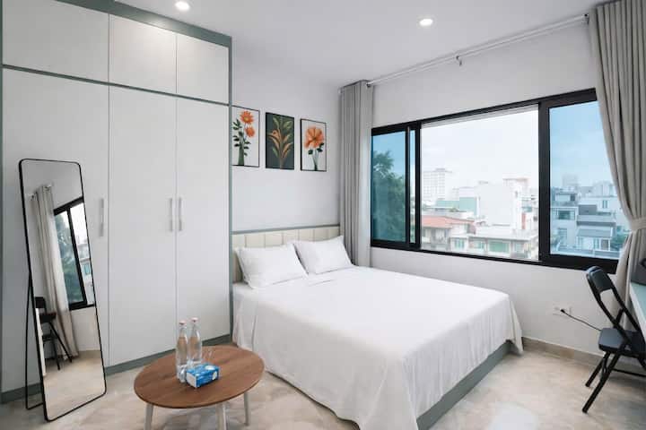 Work-friendly Studio • West Lake • Fast Wifi - Hanoi
