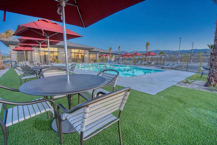 36 Feet Class A Rv At Coachella Lakes - Coachella, CA