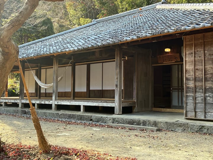 囲炉裏付き古民家一棟貸し｜農家民宿 - Shizuoka