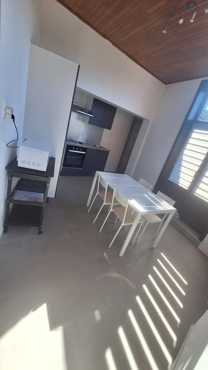 Chambre Moderne Et Confortable ! - Courcelles