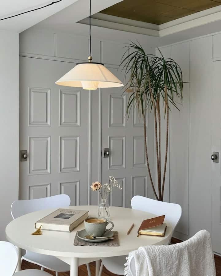 [임동생각2]2층2룸/챔필도보5분/아문당차량15분/터미널10분/연인.가족.친구 - Gwangju