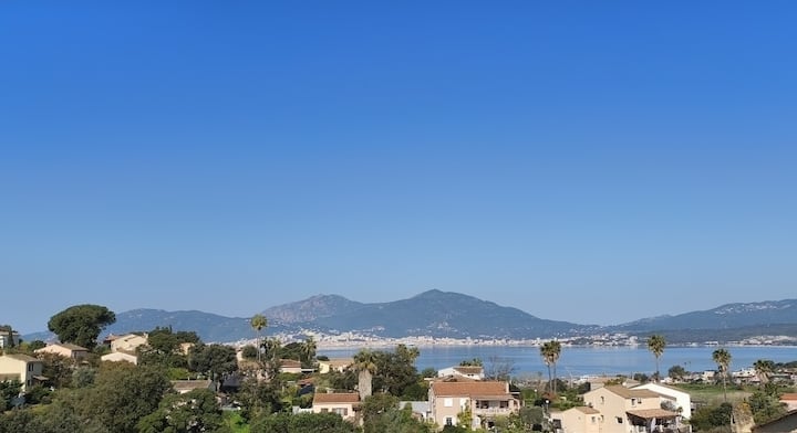 Appart 2 Pièces Piscine Tennis Et Vue Baie Ajaccio - Corse