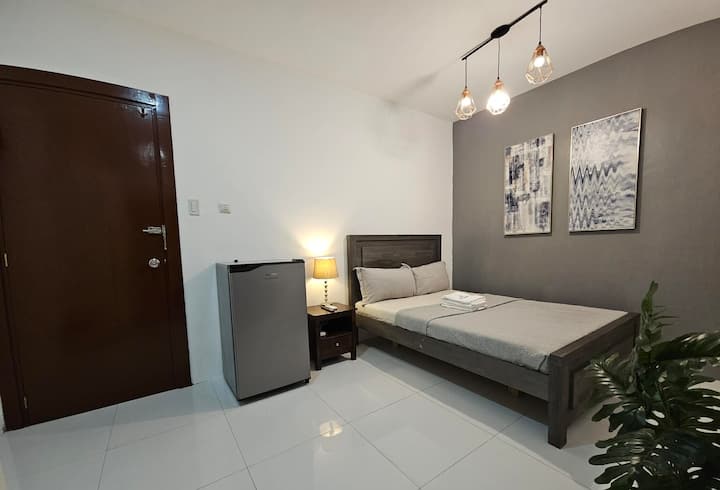 Studio57 Near Bmc Red Cross Dbp Sm Naga St Joseph - Naga