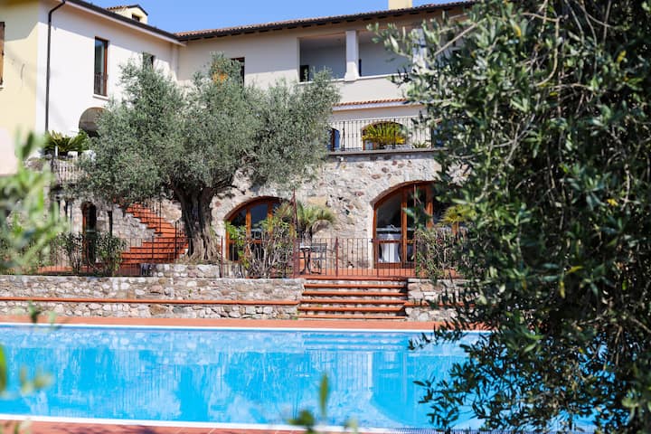 Casaliva, Appartamento Per Famiglie Con Terrazzo - Manerba del Garda