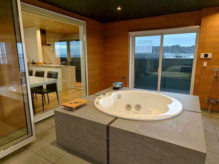 【バレルサウナ・絶景ジャグジー・Bbq付】海を望む最上階ロイヤル。82㎡超の開放感（301号室） - 富津市