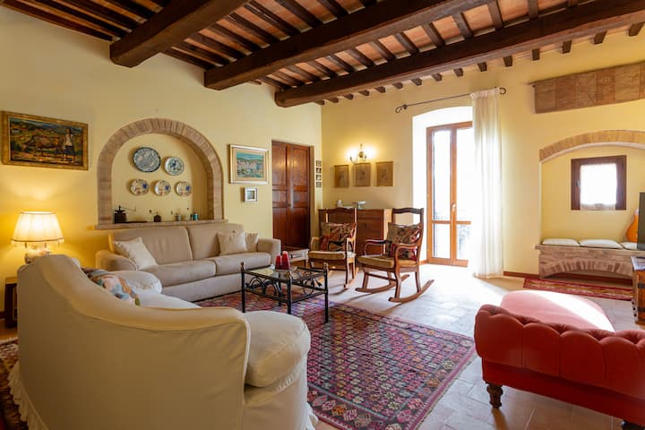 Villa In Centro With Garden And Stunning View - Foligno