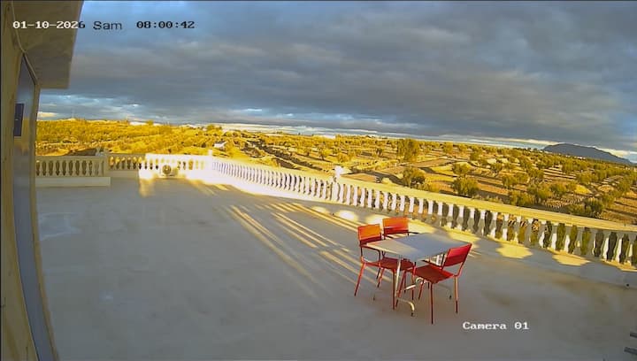 Motel Au Milieu De La Tunisie Entre Le Sud-nord - Tunisia