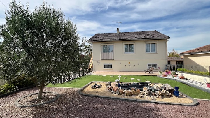 Logement Indépendant Avec Petite Terrasse. - Chasseneuil-du-Poitou
