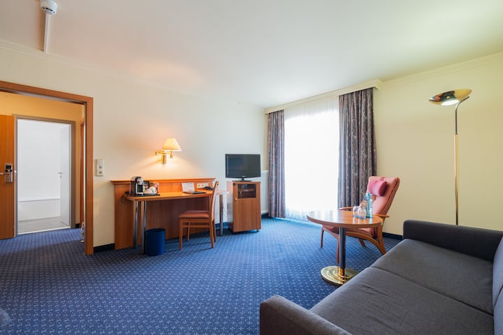 Family Room / Suite At Parkhotel - Frankfurt