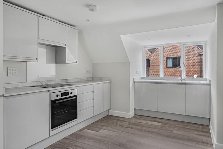 Luxury Apartment In A Quiet Town Centre Location - Wallingford