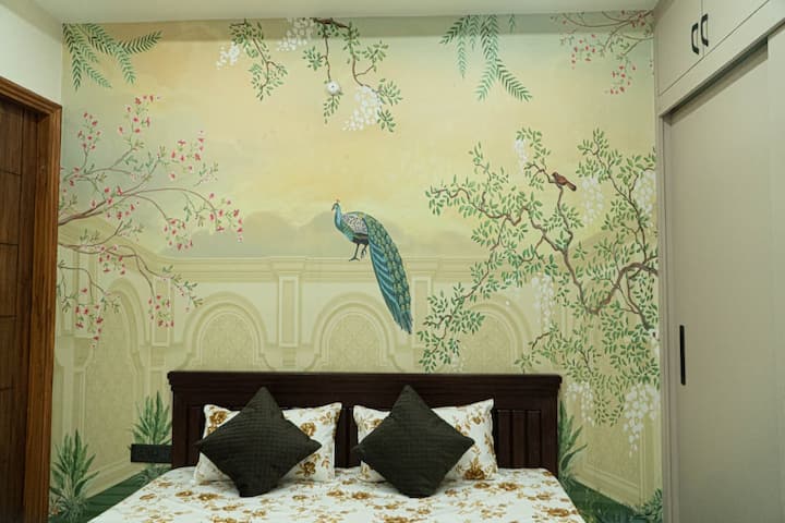 Gaurang Kutir
“Ground Floor 2bhk Stay In Vrindavan - Vrindavan