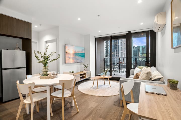 Docklands Gem | Pool, Views & Free Tram/marvel - Australia