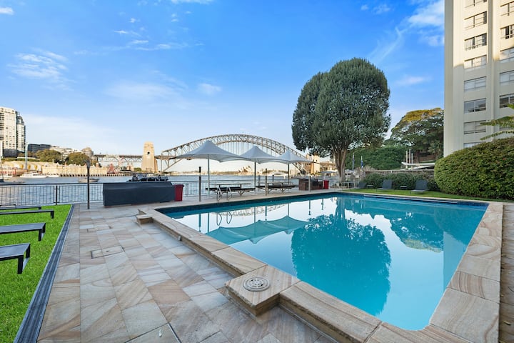 Harbour Side Retreat With A Private Jetty & Pool - North Shore