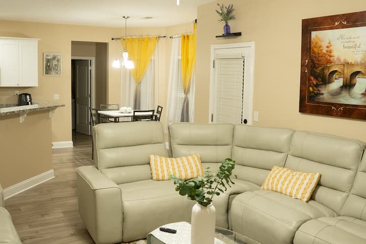 Cozy & Spacious 6bedroom Retreat In Rex - Stockbridge, GA