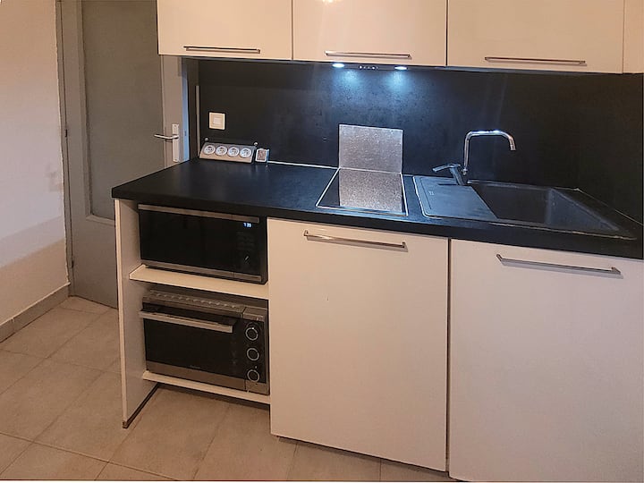Appartement Bien éQuipé, Balcon, 5mn De La Mer - Cagnes-sur-Mer