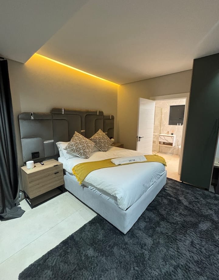 Yoga Luxury Lodge - Luxury Suite - Thohoyandou