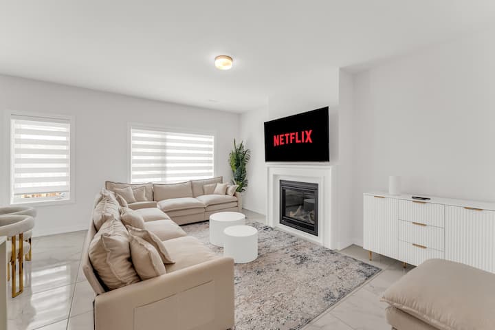 Luxury 5br|14 Guests|scarborough|3 Parking - Toronto