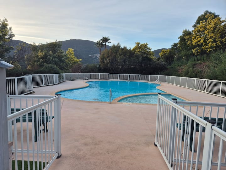 Escapade De Charme Entre Village Et Plages - Saint-Tropez