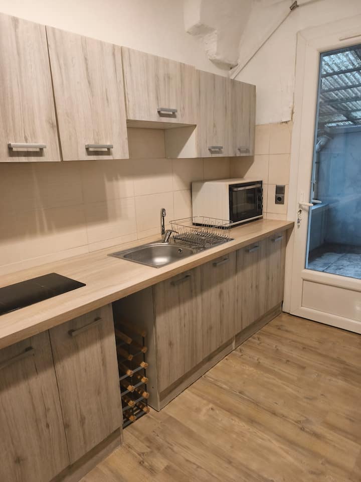 Le Repaire Du Rocher - La Crau