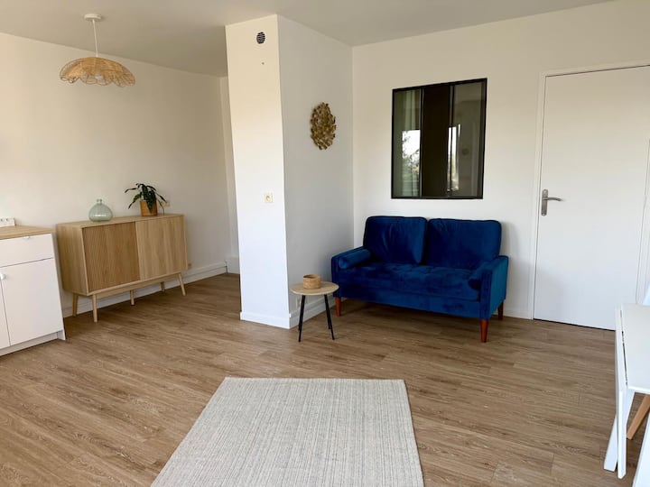 Charmant T2 Neuf, Direct Paris - Le Chesnay