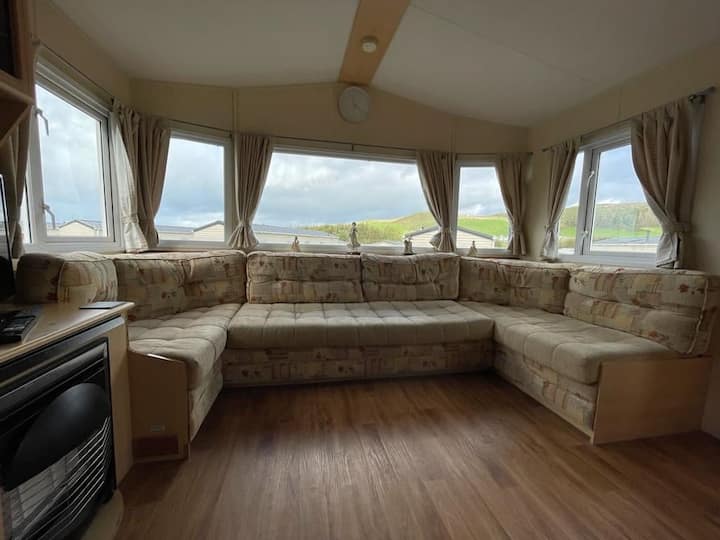 Your Happy Place, Long Or Short Stays, Up To You. - Borth