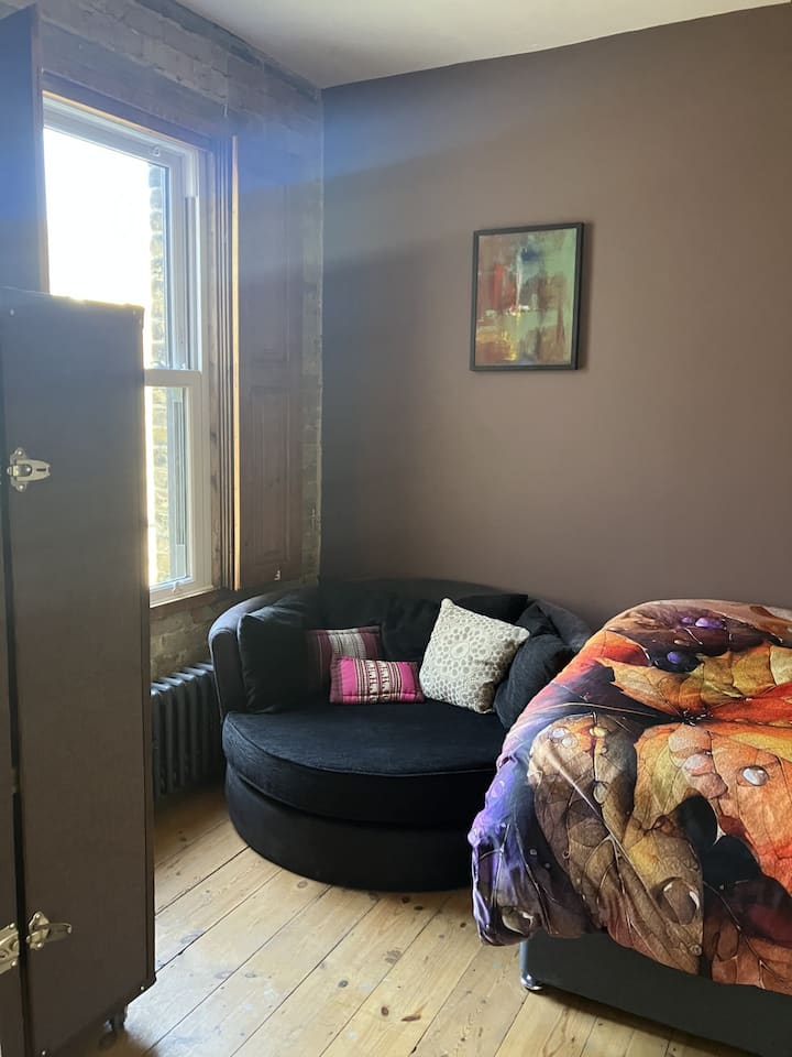 Comfortable Double Room With Tree Views. - Seaford