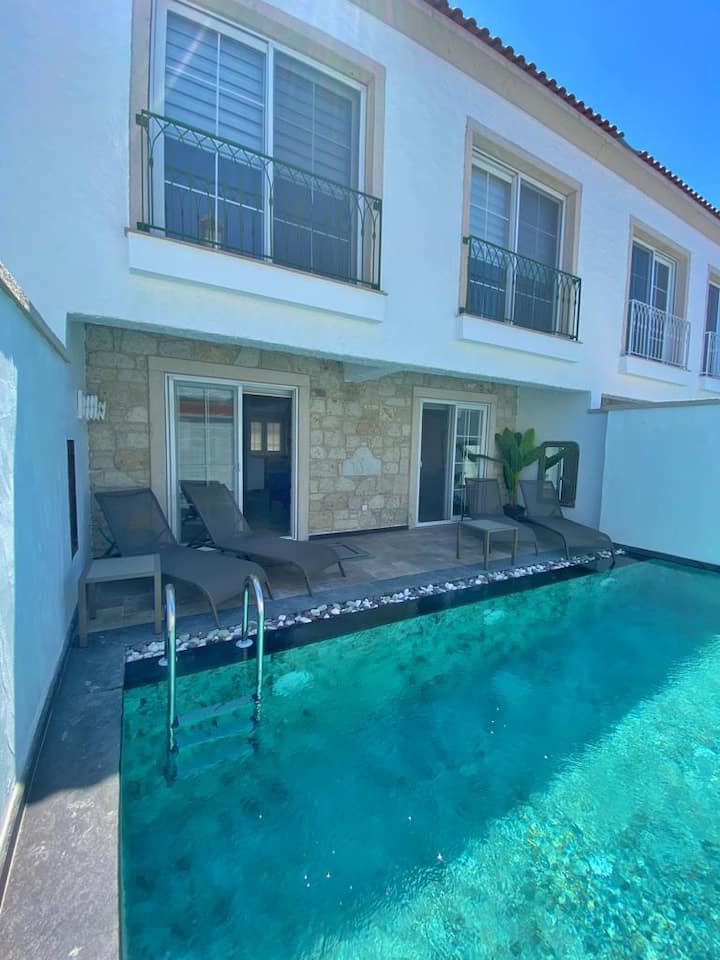 Havuzlu Taş Villa 4, Alaçatı ÇArşı Içi - Alaçatı