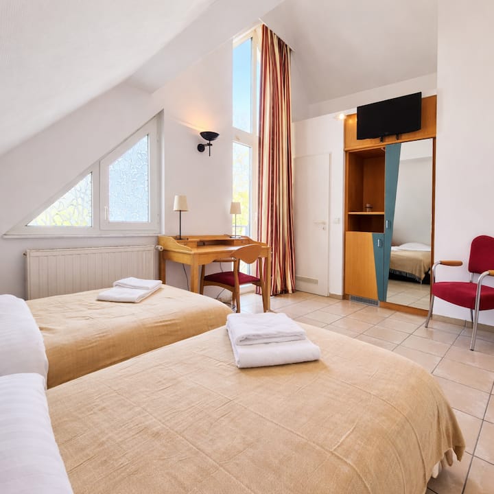 Airport Messe Villa Double Room - Düsseldorf