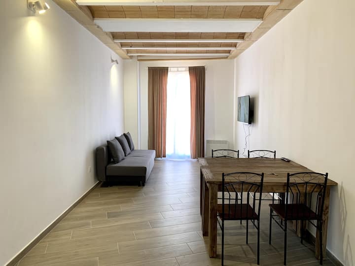 Homenfun Vila Badalona I - Badalona