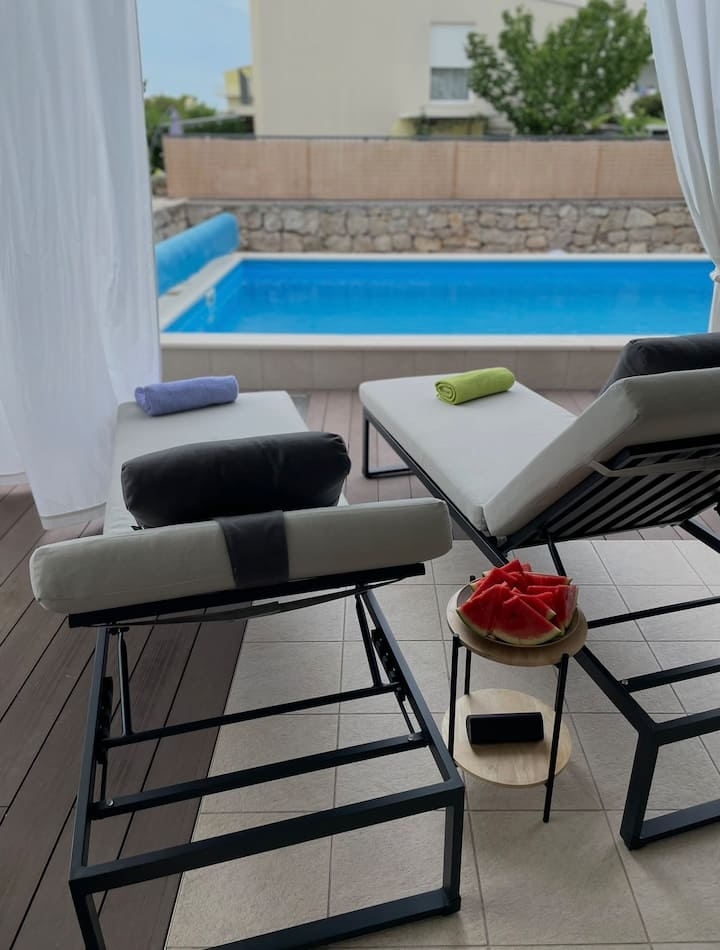 Holiday Home In Brodarica With Private Pool. - Šibenik