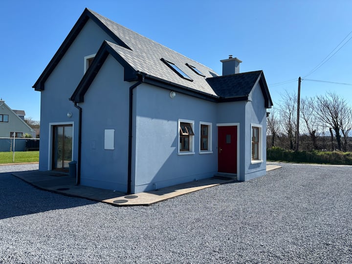 Well Appointed Relaxing Home. - 트랄리