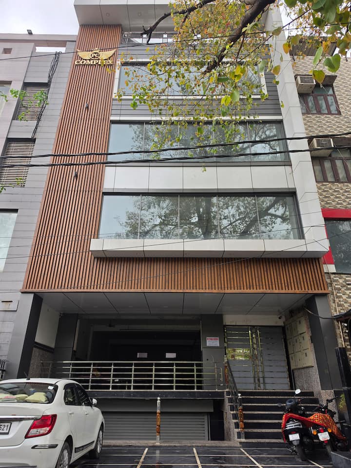 Spacious & Fully Furnished 2bhk With Terrace - Ghaziabad