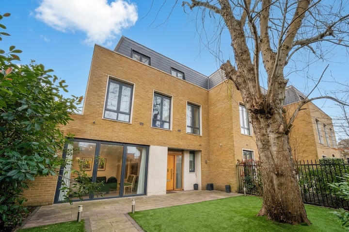 Luxury 5-bed House With Garden & Parking - Londres