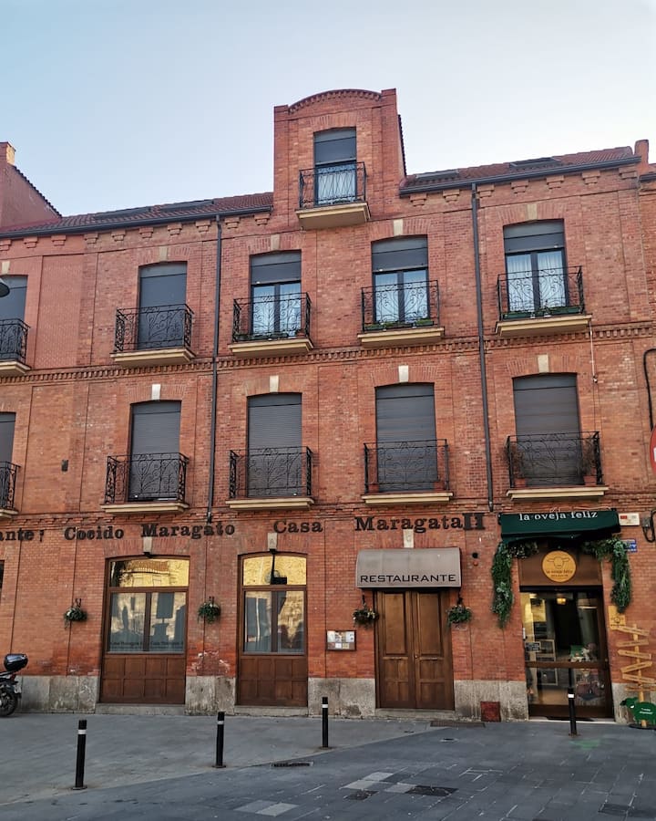 Colas Y Colasa - Hospital de Órbigo