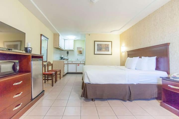 Hotel Room In The Woodlands Area - The Woodlands, TX