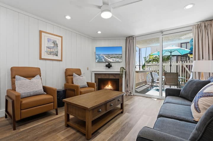 Large Walk-out Patio: G105 - Partial Oceanview - Oceanside, Californie