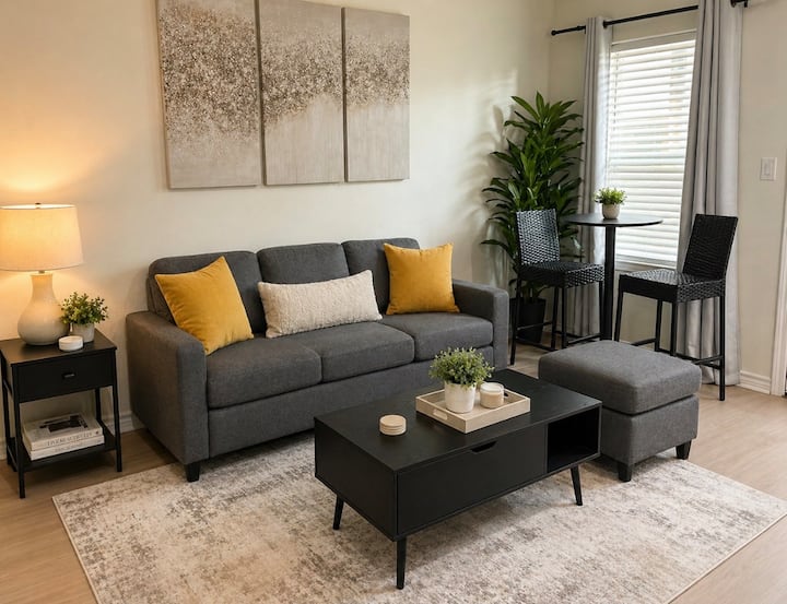 Modern Clean & Quiet 3br Near Plants & Hospitals - Beaumont, TX