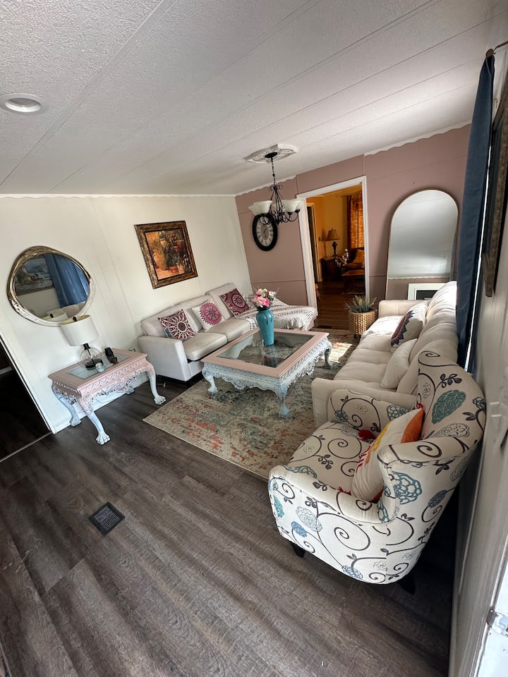 Spacious House 3 Minutes From Downtown - Spartanburg, SC