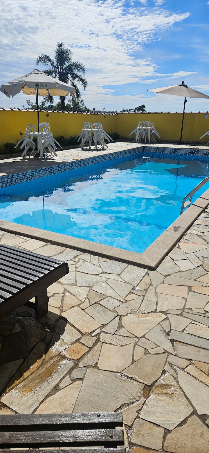 Casa Amarela  Com Piscina - Embu