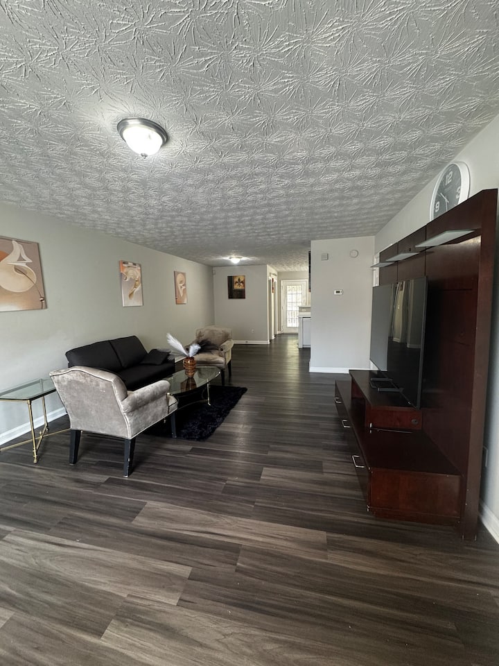 Beautiful Townhome In Lawrenceville - Lawrenceville, GA