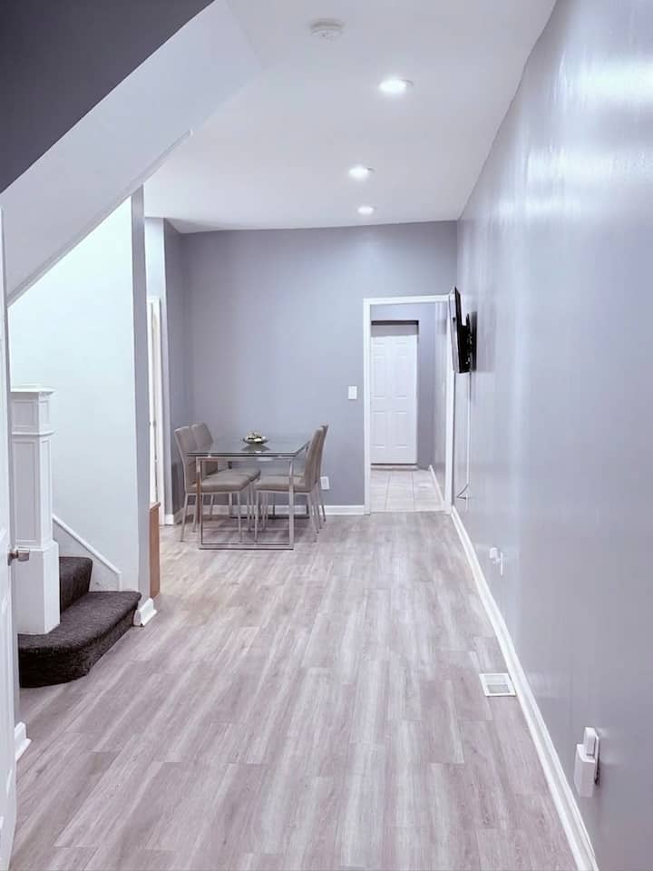 Lovely Home Family Home Minutes From Downtown - Baltimore, MD