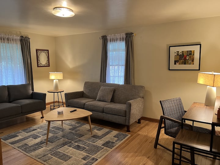 Cozy South Bend Retreat - South Bend, IN