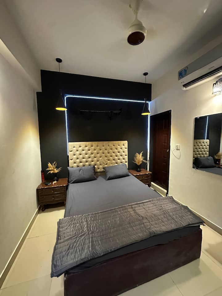 Luxurycouple Retreat In Dha Phase6 Peaceful Modern - Karachi